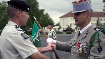Le 3e escadron du 501e RCC de Mourmelon-le-Grand change de commandement ...